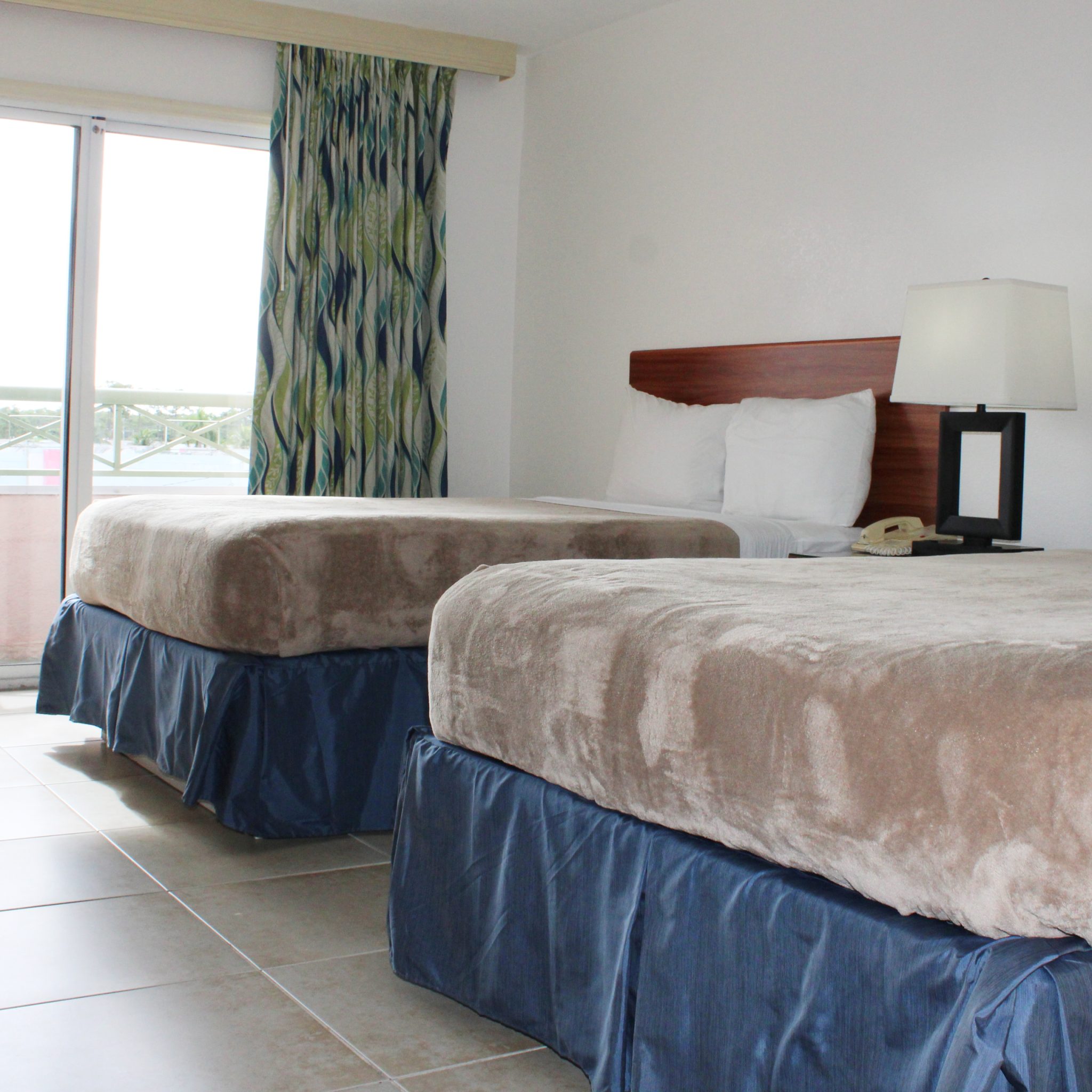 Welcome to Castaways Resort & Suites | Comfortable & Affordable Stays